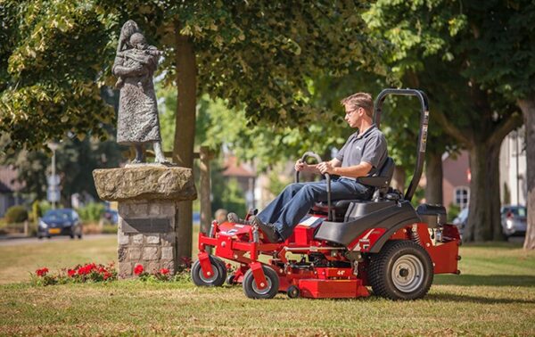 Ferris IS® 5100Z ZERO TURN MOWERS from Dermot Casey Hire and Sales